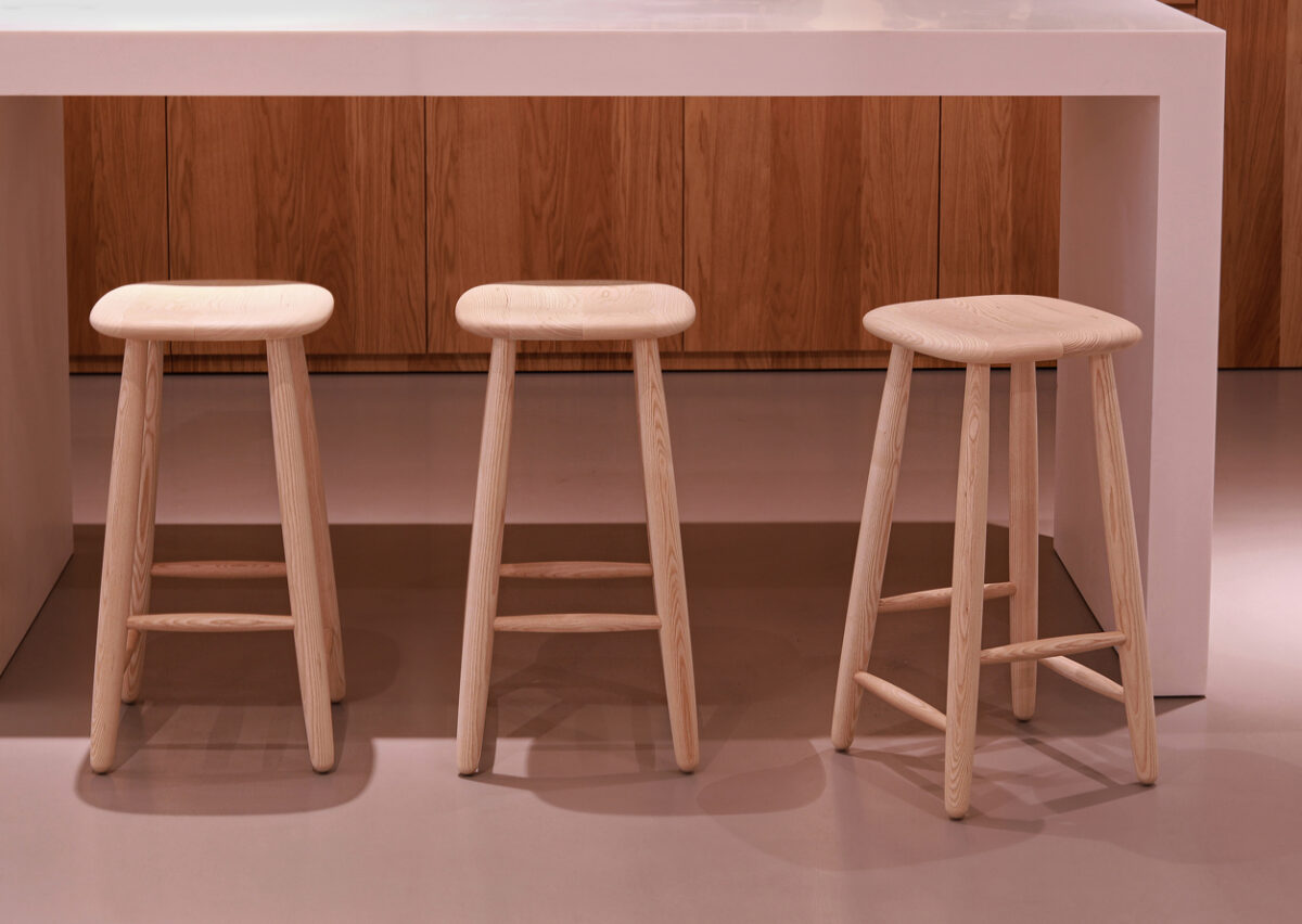 Solid Stool Two ash black — caussa